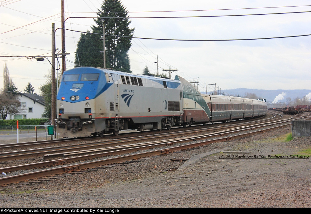 Amtrak 10 brings up the rear of Amtrak Train 507